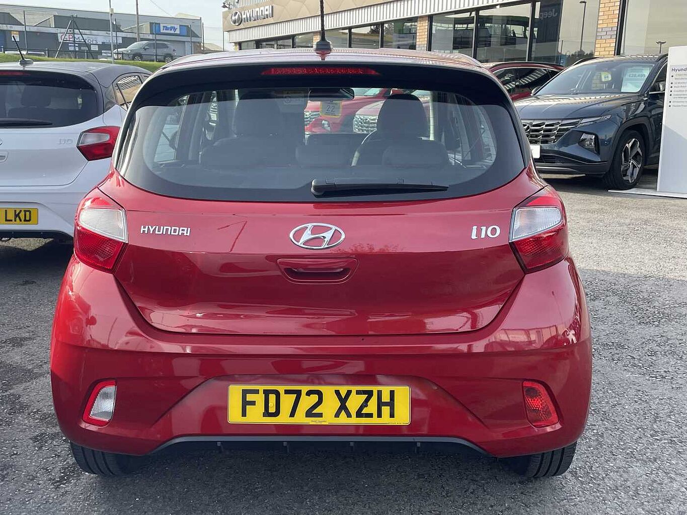 Hyundai i10 Hatchback 5 Doors Manual Petrol Dragon Red | Hyundai Motor ...
