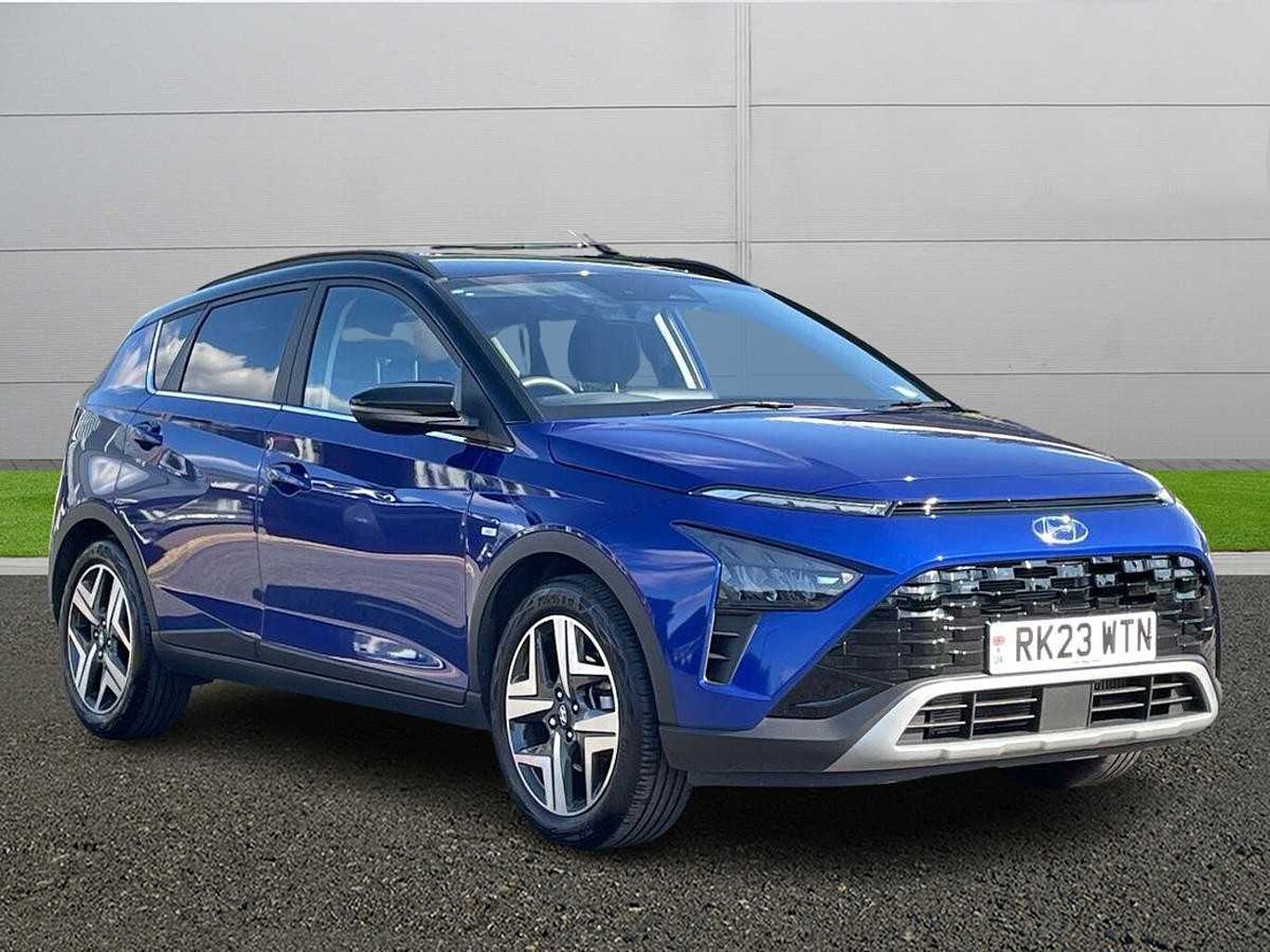Hyundai Bayon Hatchback Manual Petrol Intense Blue + Black Roof | Hyundai