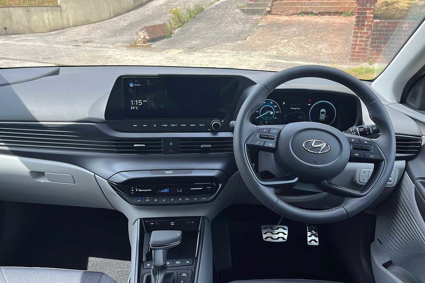 Hyundai Bayon Hatchback 5 Doors Automatic Petrol Mangrove Green / Black ...