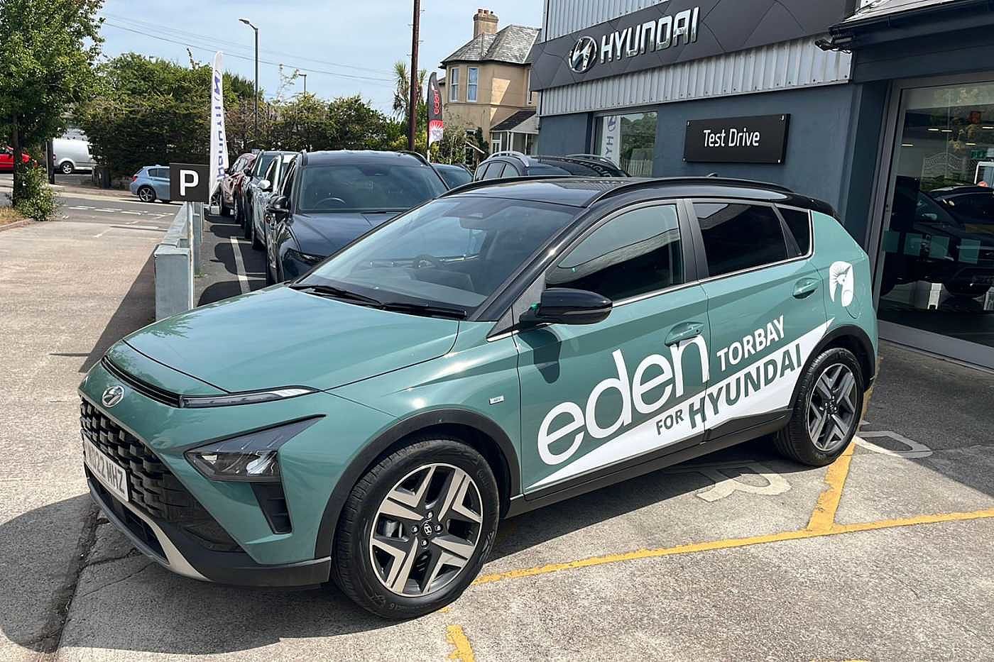 Hyundai Bayon Hatchback 5 Doors Automatic Petrol Mangrove Green / Black ...